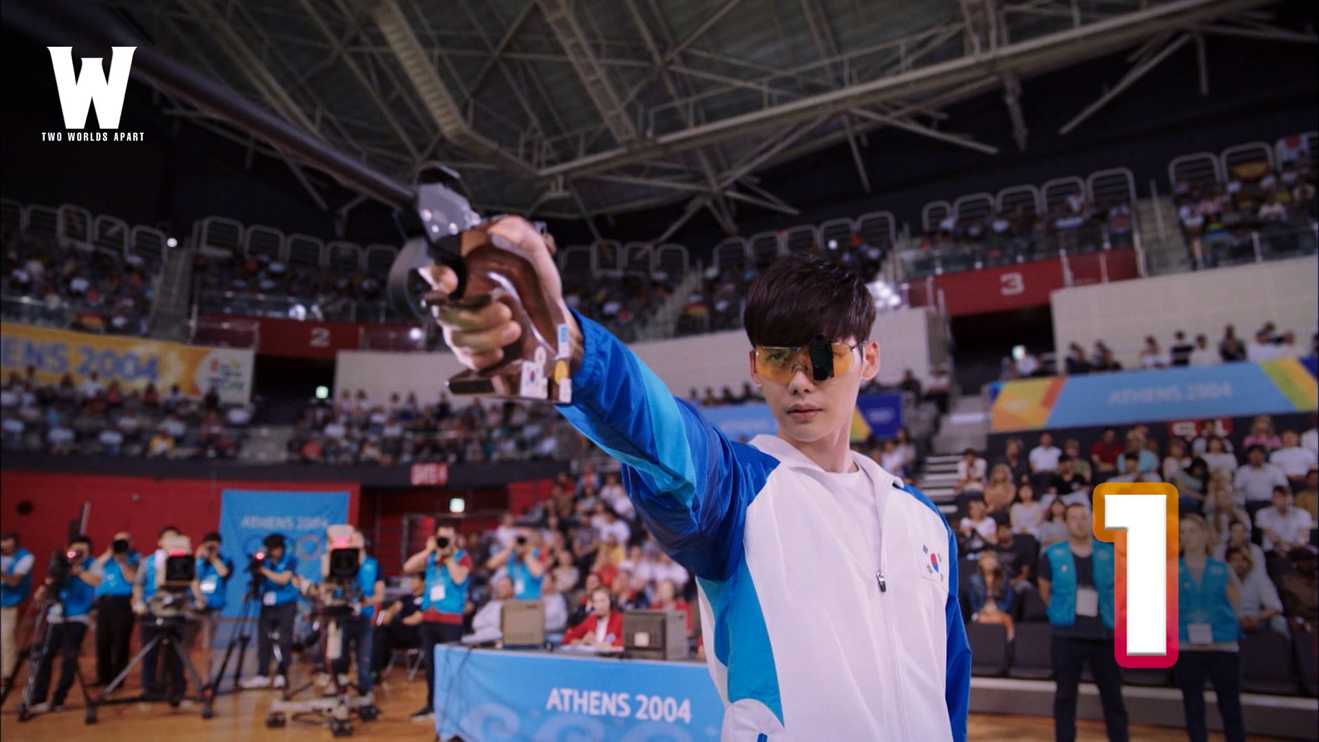 W- Two Worlds Apart Episode 01